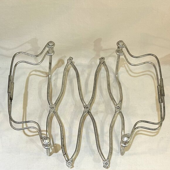 Trudeau | Dining | Vtg Trudeau Expandable Metal Trivet Hot Plate ...